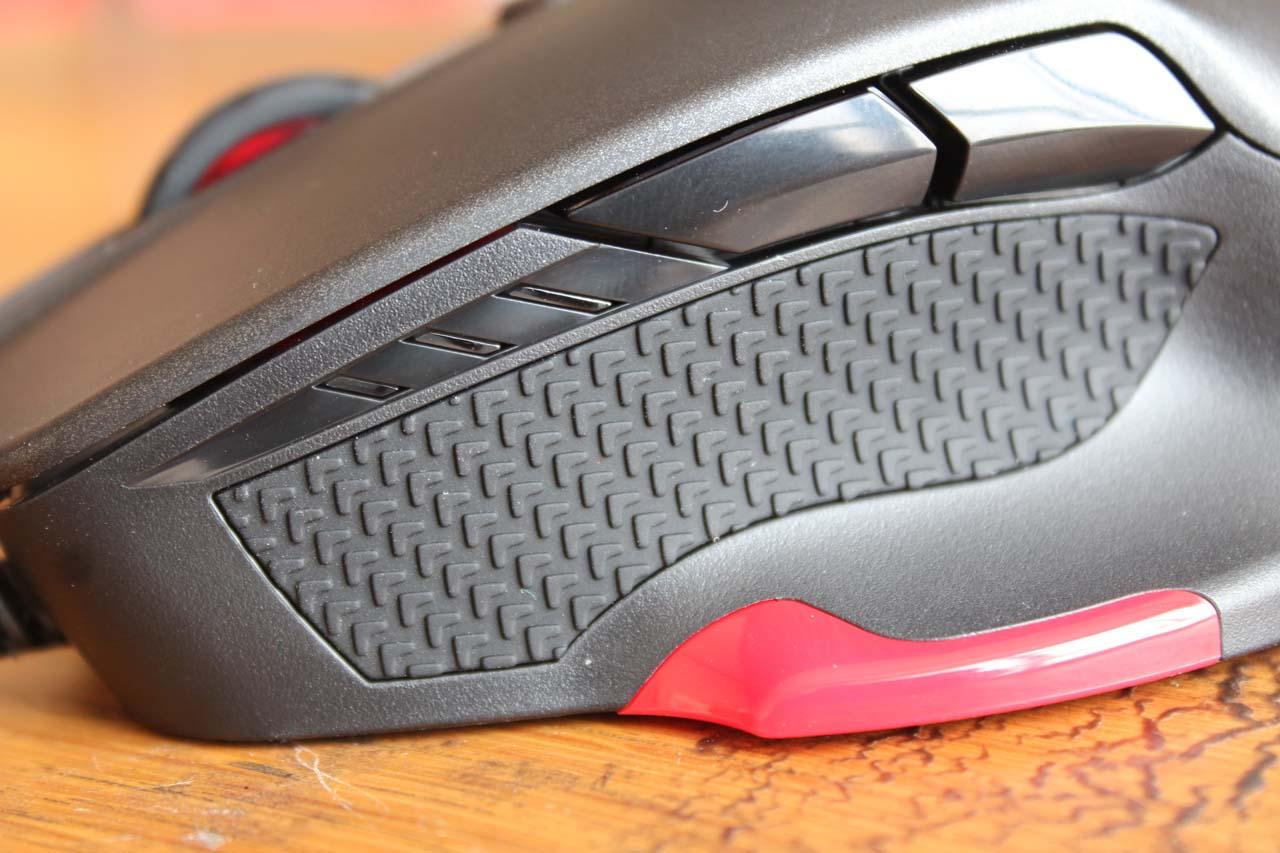 MSI Interceptor DS300 - Đánh Giá Gaming Gear