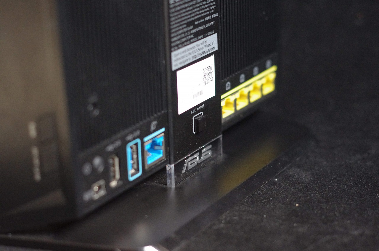 ASUS Wireless AC2900 - Router "khủng" dành cho game thủ