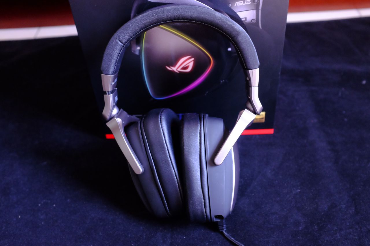 ASUS ROG Delta – Đánh Giá Gaming Gear - Vietgame.asia