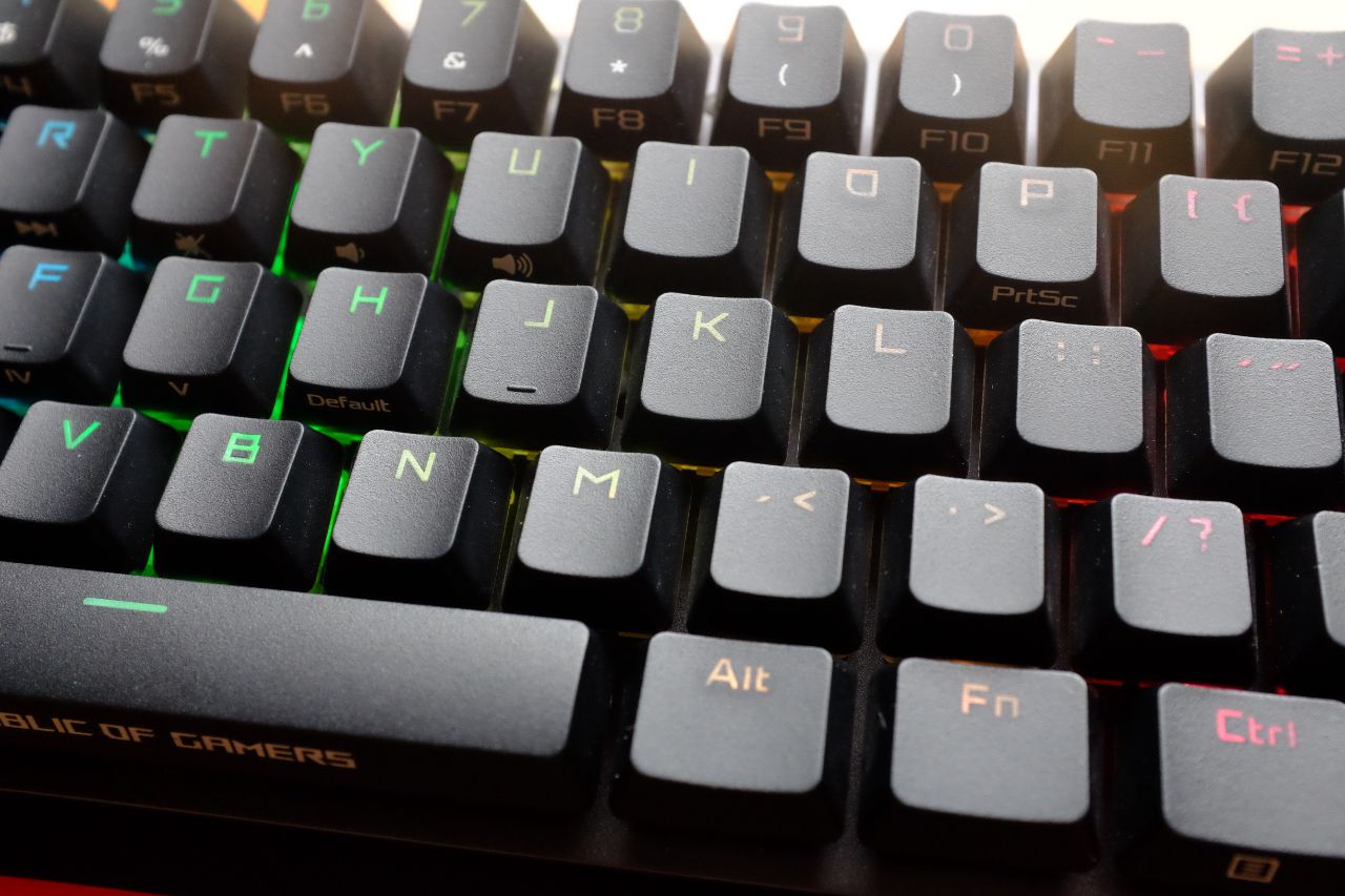 ASUS Falchion Wireless Gaming Keyboard - Đánh Giá Gaming Gear