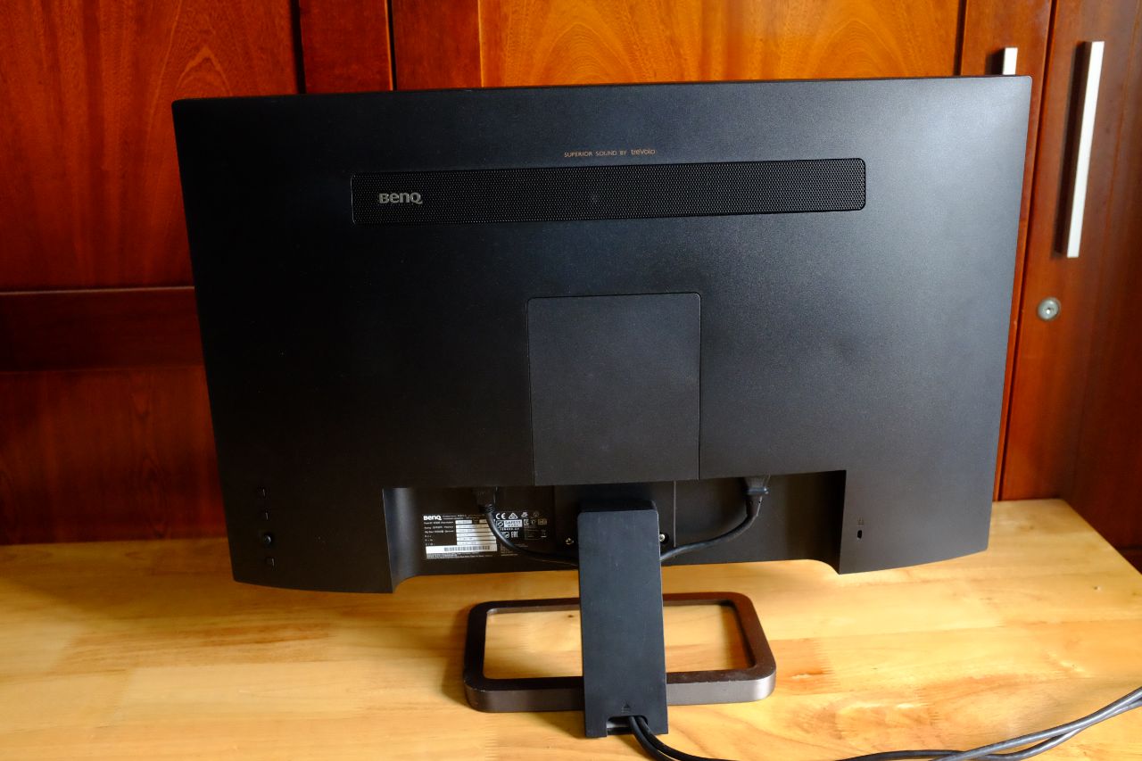 BenQ EX2780Q 144Hz IPS Gaming Monitor - Đánh Giá Gaming Gear