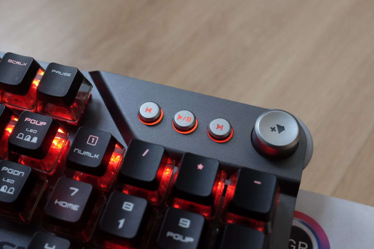 MSI Vigor GK71 Sonic - Đánh Giá Gaming Gear - Vietgame.asia