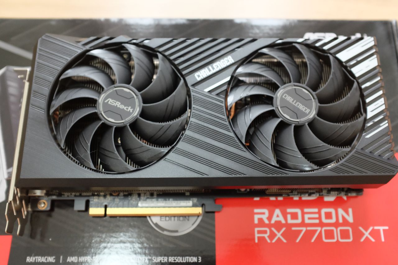 AMD RX 7700 XT - Đánh Giá Gaming Gear