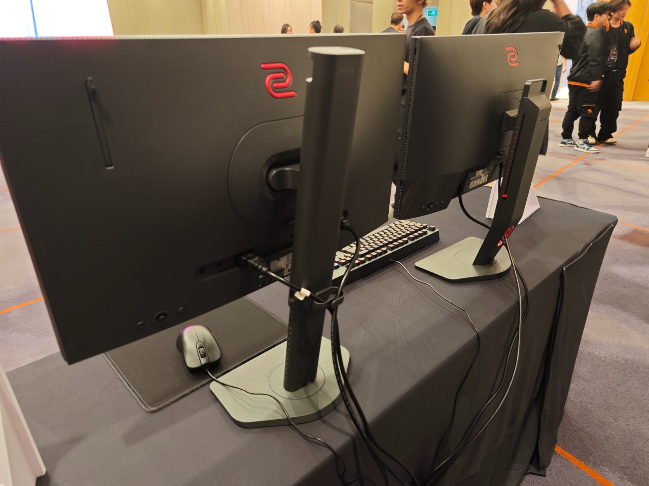 BenQ Zowie ra mắt hai màn hình chơi game 540Hz và chuột chơi game không ...