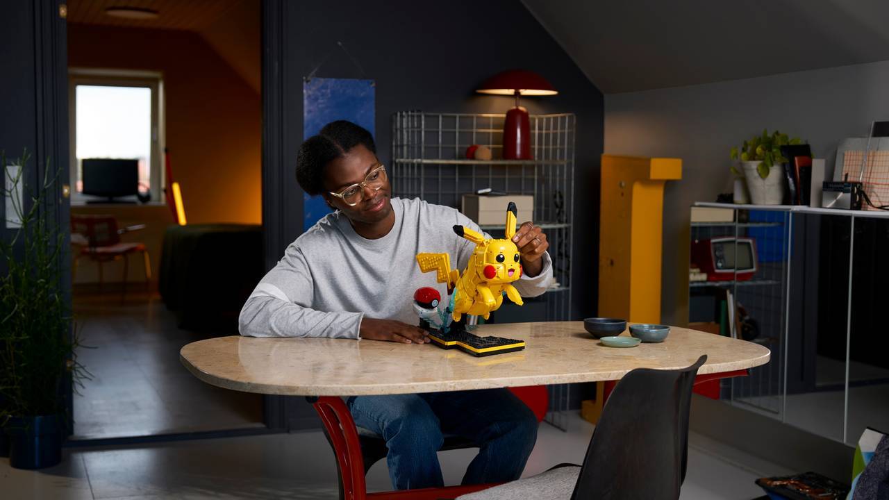 LEGO Pokémon chính thức ra mắt với bộ lắp ráp Pikachu đầu tiên - Tin ...